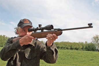 Weihrauch HW99s | Spring Air Rifle Reviews | Gun Mart