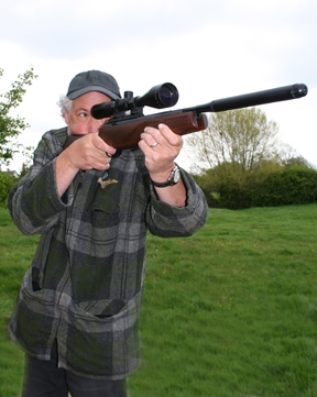 BSA Lightning XL SE | Spring Air Rifle Reviews | Gun Mart