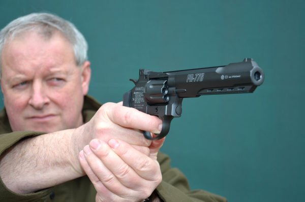 Gamo PR-776 Revolver - Let the fun begin | CO2 Pistol Reviews | Gun Mart