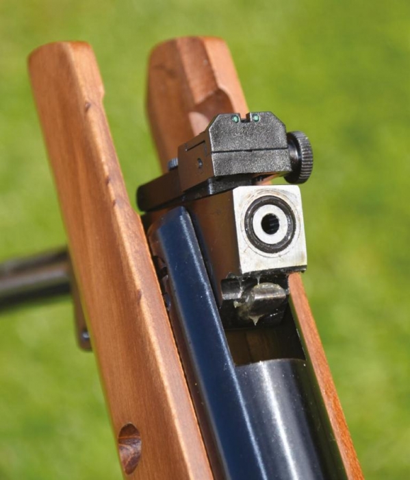 Webley VMX Classic (wood) | Spring Air Rifle Reviews | Gun Mart